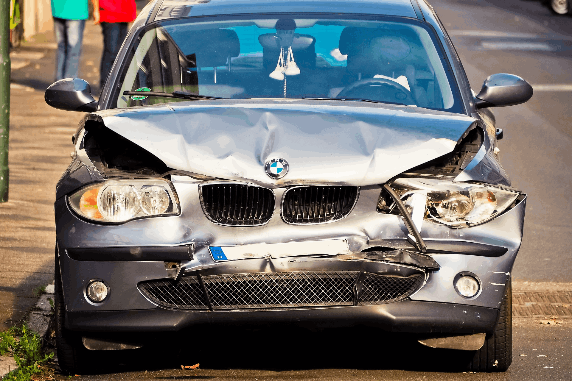 Preventing Head-On Collisions: Tips for Safe Driving on Two-Way Roads